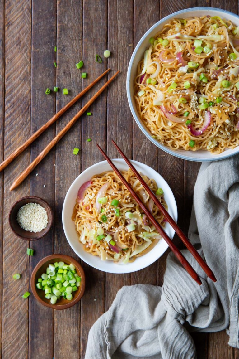 15 Minute Easy Yakisoba Noodles Stir Fry - The Wanderlust Kitchen