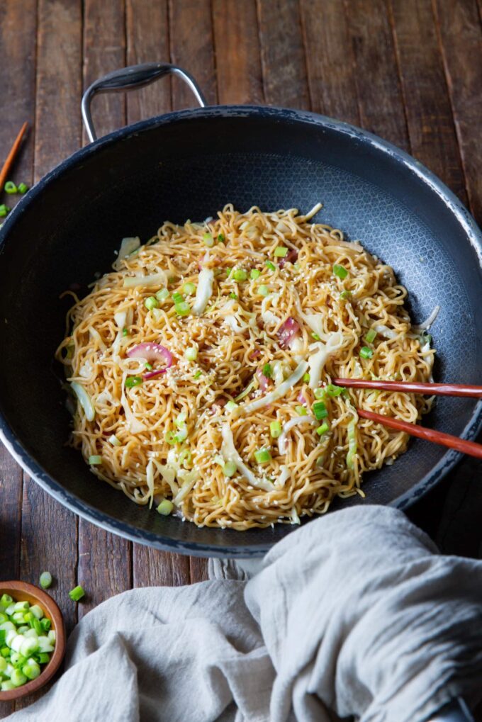 15 Minute Easy Yakisoba Noodles Stir Fry - The Wanderlust Kitchen