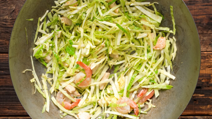 Mi Goreng (Mee Goreng - Indonesian Noodles) - The Wanderlust Kitchen
