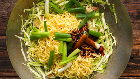 Mi Goreng (Mee Goreng - Indonesian Noodles) - The Wanderlust Kitchen