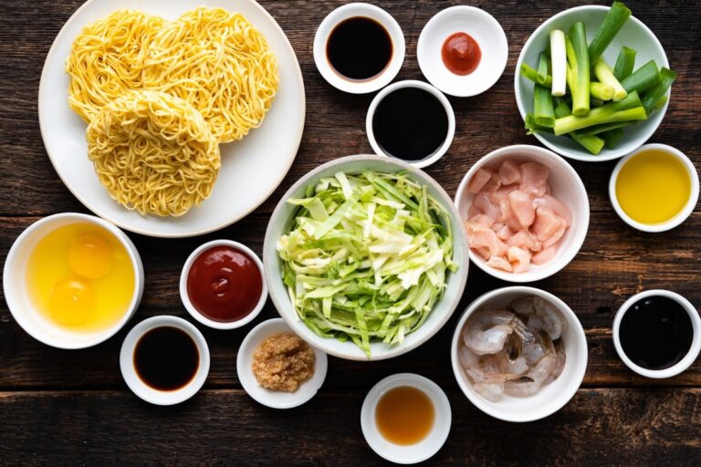 Mee Goreng - The Wanderlust Kitchen